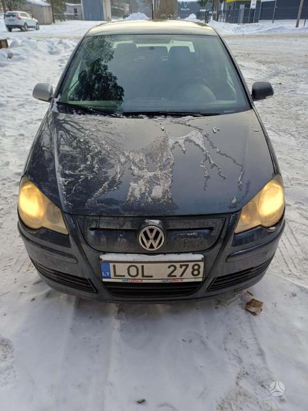 Pelēks Volkswagen Polo 2008 Kauņa, ar dzinēja tilpumu 1.42 L un nobraukumu 327 tūkst. km par 1500 €, foto 1 vietnē AUTOMOTO.COM.LV