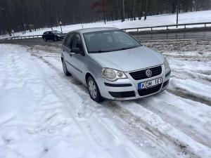 Grey Volkswagen Polo 2008 in Kaunas, with an engine capacity of 1.40 L and mileage of 307 thousand km for 1199 €, photo 2 on AUTOMOTO.COM.LV