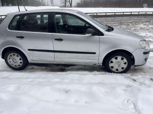 Grey Volkswagen Polo 2008 in Kaunas, with an engine capacity of 1.40 L and mileage of 307 thousand km for 1199 €, photo 3 on AUTOMOTO.COM.LV