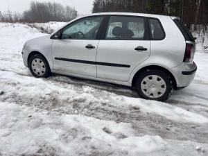 Grey Volkswagen Polo 2008 in Kaunas, with an engine capacity of 1.40 L and mileage of 307 thousand km for 1199 €, photo 5 on AUTOMOTO.COM.LV