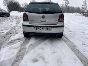 Grey Volkswagen Polo 2008 in Kaunas, with an engine capacity of 1.40 L and mileage of 307 thousand km for 1199 €, photo 6 on AUTOMOTO.COM.LV