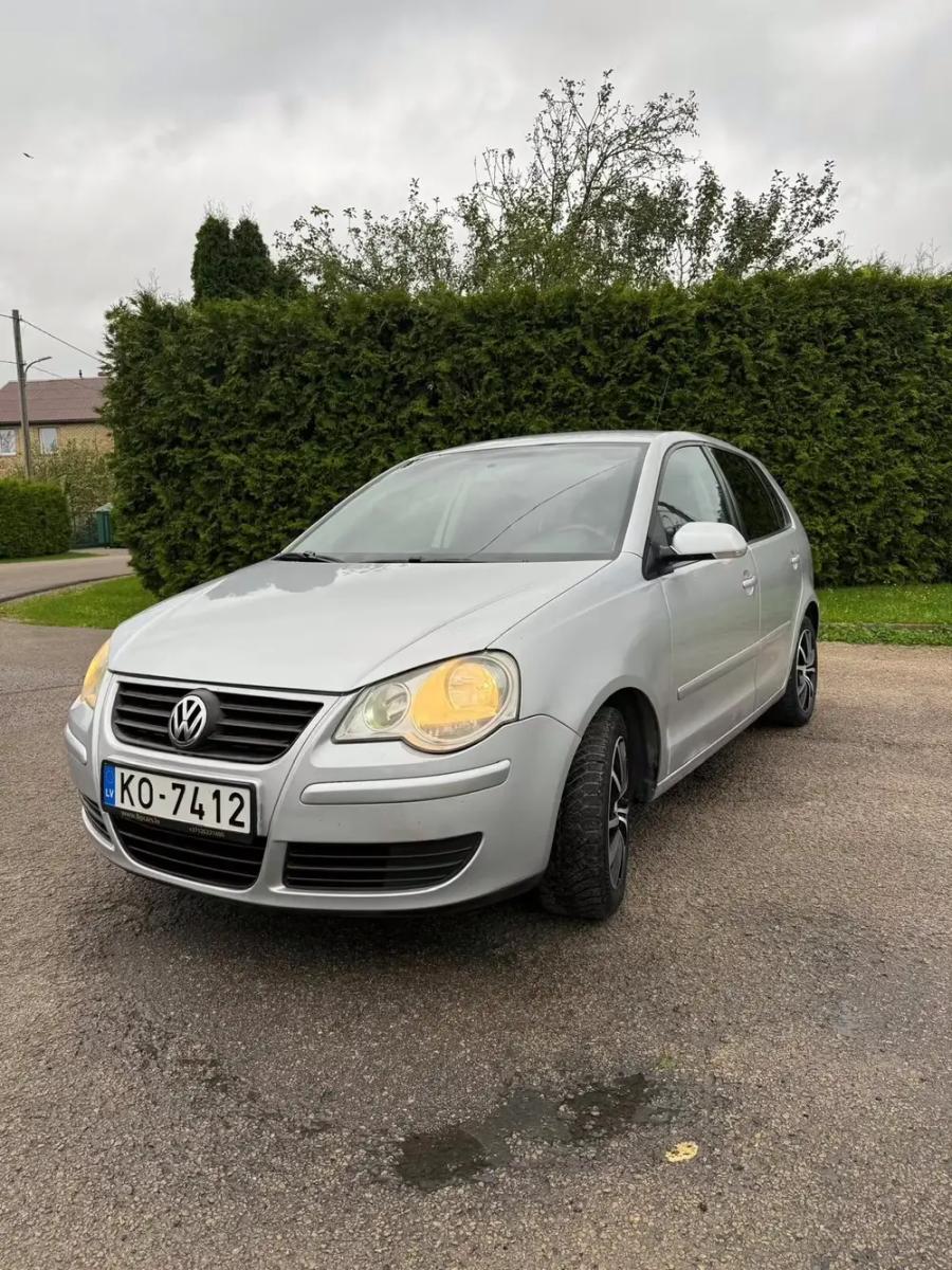 Pelēks Volkswagen Polo 2008 Rīga, ar dzinēja tilpumu 1.40 L un nobraukumu 322 tūkst. km par 1700 €, foto 3 vietnē AUTOMOTO.COM.LV