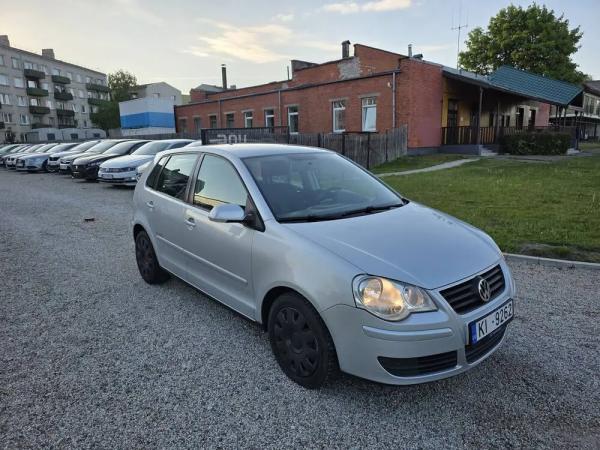 Grey Volkswagen Polo 2008 in Ventspils, with an engine capacity of 1.40 L and mileage of 206 thousand km for 1490 €, photo 3 on AUTOMOTO.COM.LV