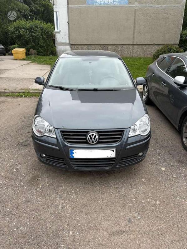 Pelēks Volkswagen Polo 2008 Kauņa, ar dzinēja tilpumu 1.42 L un nobraukumu 291 tūkst. km par 800 €, foto 1 vietnē AUTOMOTO.COM.LV