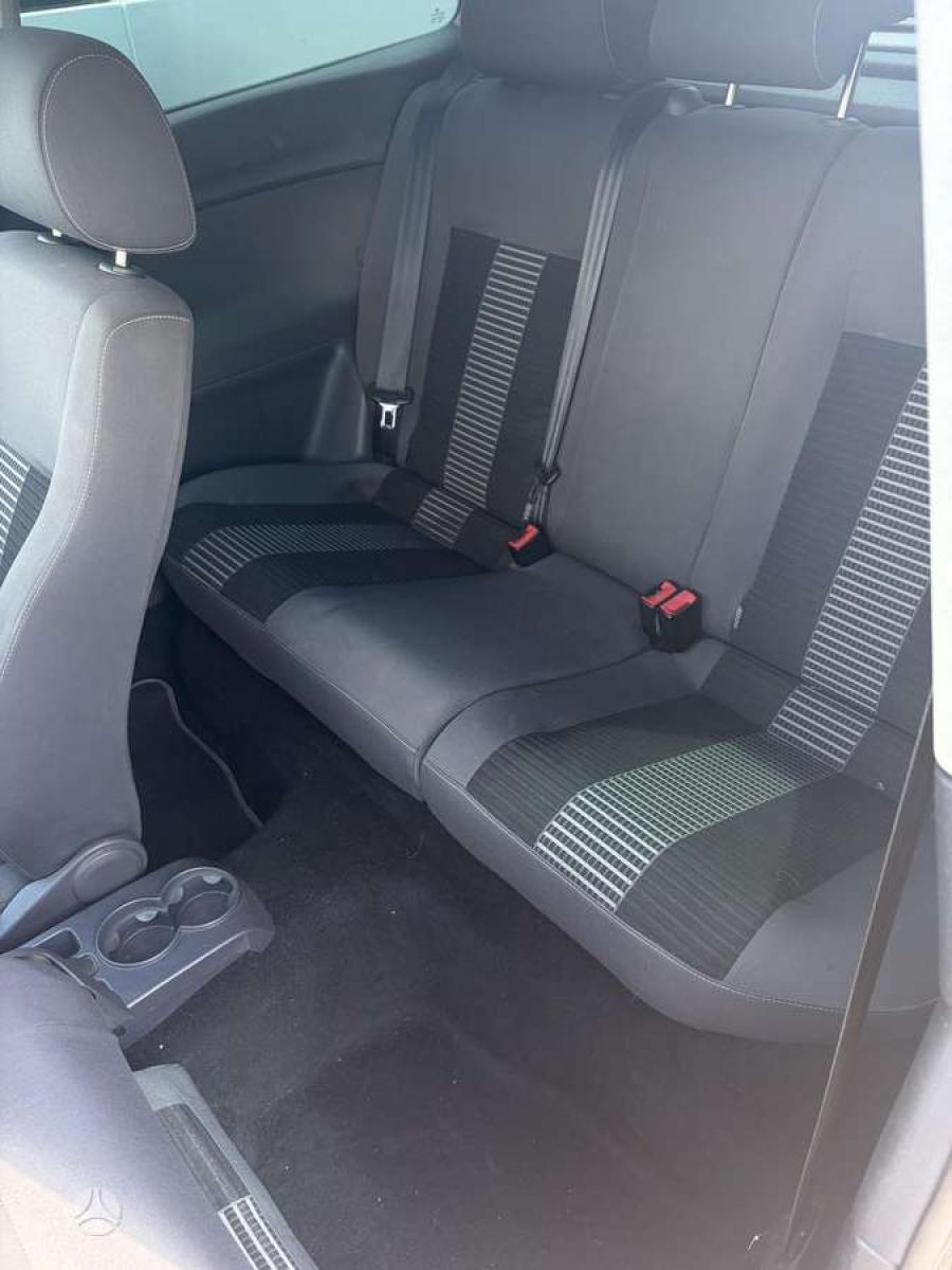 Pelēks Volkswagen Polo 2008 Kauņa, ar dzinēja tilpumu 1.42 L un nobraukumu 291 tūkst. km par 800 €, foto 6 vietnē AUTOMOTO.COM.LV