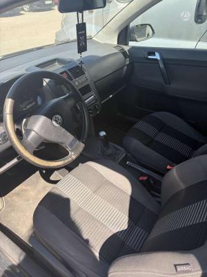 Pelēks Volkswagen Polo 2008 Kauņa, ar dzinēja tilpumu 1.42 L un nobraukumu 291 tūkst. km par 800 €, foto 7 vietnē AUTOMOTO.COM.LV