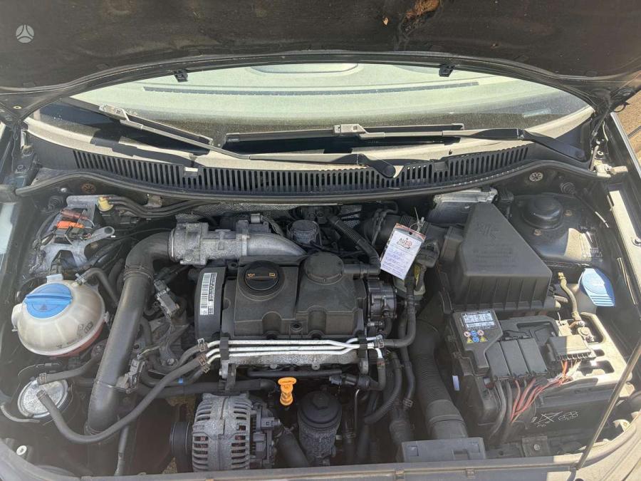 Pelēks Volkswagen Polo 2008 Kauņa, ar dzinēja tilpumu 1.42 L un nobraukumu 291 tūkst. km par 800 €, foto 12 vietnē AUTOMOTO.COM.LV