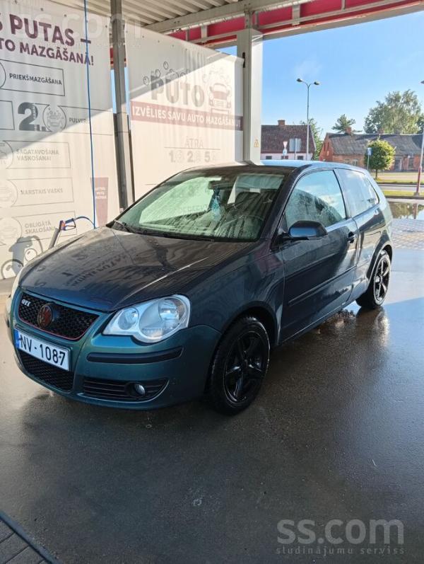 Grey Volkswagen Polo 2008 in Kuldiga, with an engine capacity of 1.40 L and mileage of 272 thousand km for 1000 €, photo 1 on AUTOMOTO.COM.LV