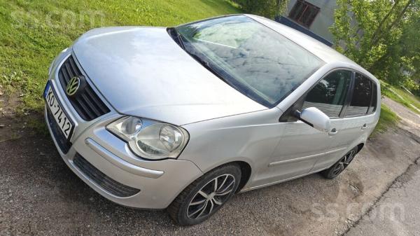 Grey Volkswagen Polo 2008 in Riga, with an engine capacity of 1.40 L and mileage of 346 thousand km for 850 €, photo 2 on AUTOMOTO.COM.LV
