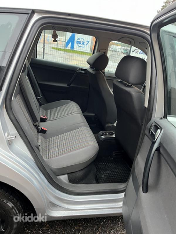 Grey Volkswagen Polo 2008 in Tallinn, with an engine capacity of 1.40 L and mileage of 230 thousand km for 2300 €, photo 6 on AUTOMOTO.COM.LV