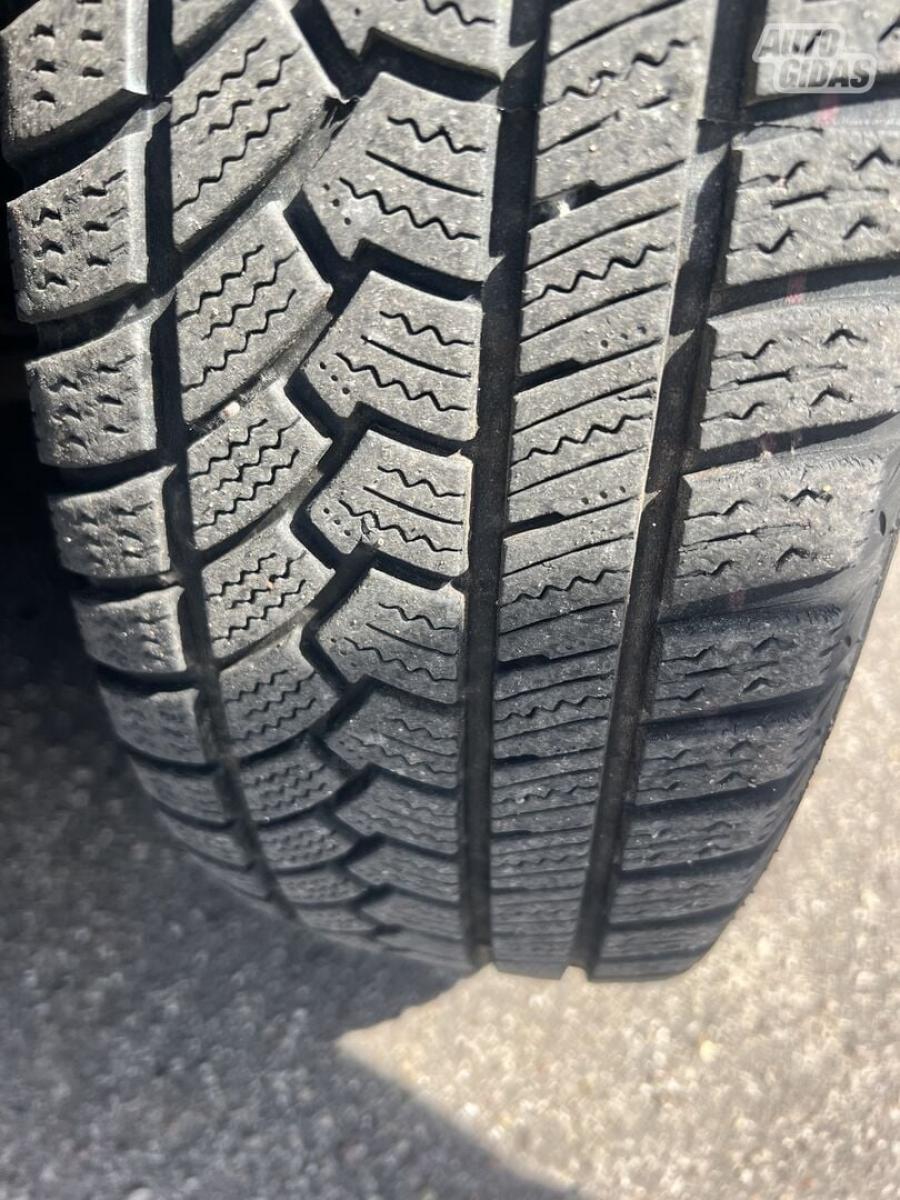 Pelēks Volkswagen Polo 2008 Šauļi, ar dzinēja tilpumu 1.40 L un nobraukumu 0 tūkst. km par 899 €, foto 19 vietnē AUTOMOTO.COM.LV