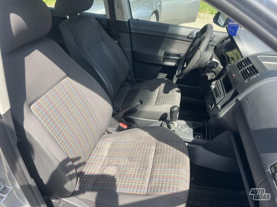 Pelēks Volkswagen Polo 2008 Šauļi, ar dzinēja tilpumu 1.40 L un nobraukumu 0 tūkst. km par 899 €, foto 14 vietnē AUTOMOTO.COM.LV