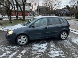 Pelēks Volkswagen Polo 2009 Viļņa, ar dzinēja tilpumu 1.42 L un nobraukumu 164 tūkst. km par 2000 €, foto 3 vietnē AUTOMOTO.COM.LV