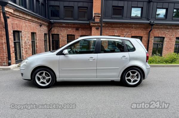 Pelēks Volkswagen Polo 2009 Tallina, ar dzinēja tilpumu 1.40 L un nobraukumu 250 tūkst. km par 2999 €, foto 5 vietnē AUTOMOTO.COM.LV