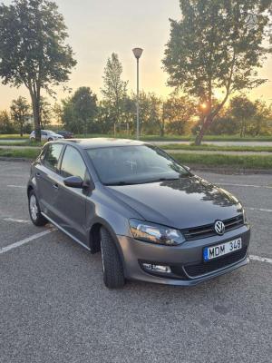 Grey Volkswagen Polo 2009 in Kaunas, with an engine capacity of 1.20 L and mileage of 204 thousand km for 3300 €, photo 5 on AUTOMOTO.COM.LV