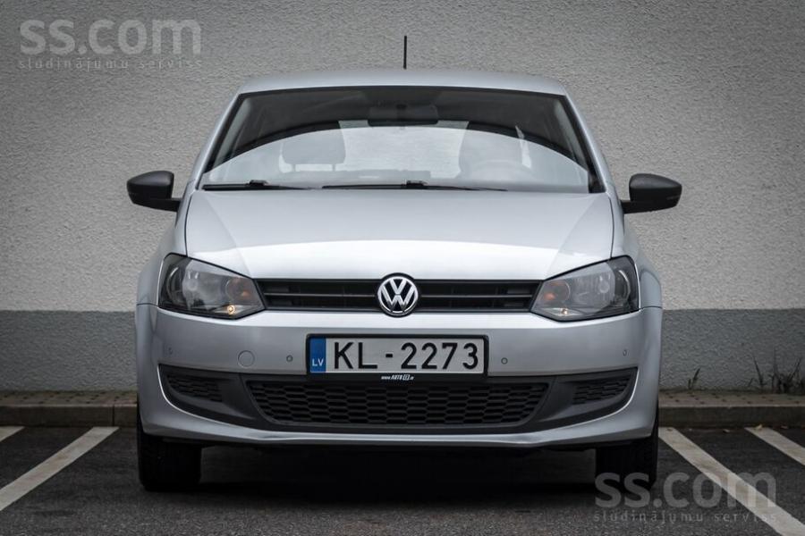 Pelēks Volkswagen Polo 2009 Rīga, ar dzinēja tilpumu 1.60 L un nobraukumu 221 tūkst. km par 2990 €, foto 3 vietnē AUTOMOTO.COM.LV