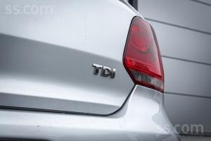 Pelēks Volkswagen Polo 2009 Rīga, ar dzinēja tilpumu 1.60 L un nobraukumu 221 tūkst. km par 2990 €, foto 9 vietnē AUTOMOTO.COM.LV