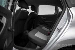 Pelēks Volkswagen Polo 2009 Rīga, ar dzinēja tilpumu 1.60 L un nobraukumu 221 tūkst. km par 2990 €, foto 12 vietnē AUTOMOTO.COM.LV