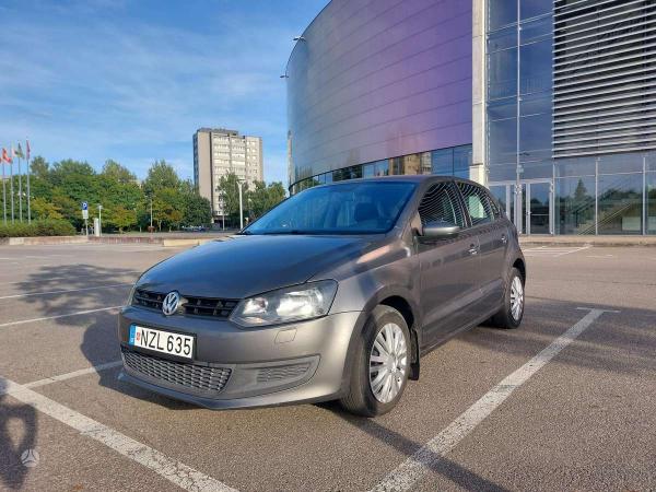 Pelēks Volkswagen Polo 2009 Panevēža, ar dzinēja tilpumu 1.60 L un nobraukumu 260 tūkst. km par 3690 €, foto 6 vietnē AUTOMOTO.COM.LV