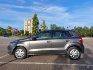 Pelēks Volkswagen Polo 2009 Panevēža, ar dzinēja tilpumu 1.60 L un nobraukumu 260 tūkst. km par 3690 €, foto 7 vietnē AUTOMOTO.COM.LV