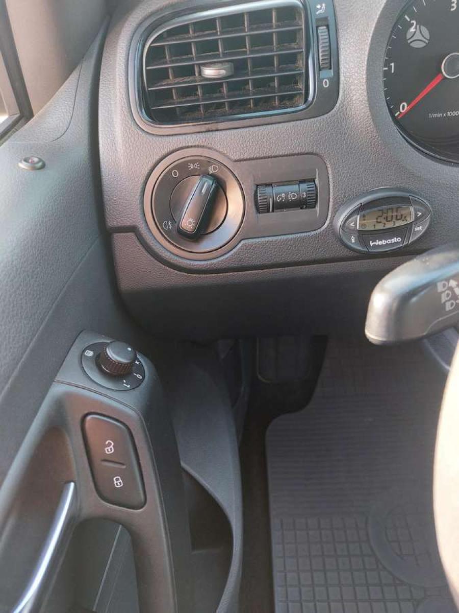 Pelēks Volkswagen Polo 2009 Panevēža, ar dzinēja tilpumu 1.60 L un nobraukumu 260 tūkst. km par 3690 €, foto 14 vietnē AUTOMOTO.COM.LV