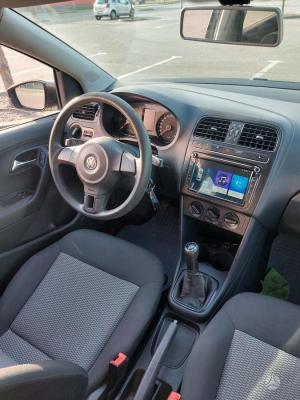 Pelēks Volkswagen Polo 2009 Panevēža, ar dzinēja tilpumu 1.60 L un nobraukumu 260 tūkst. km par 3690 €, foto 18 vietnē AUTOMOTO.COM.LV
