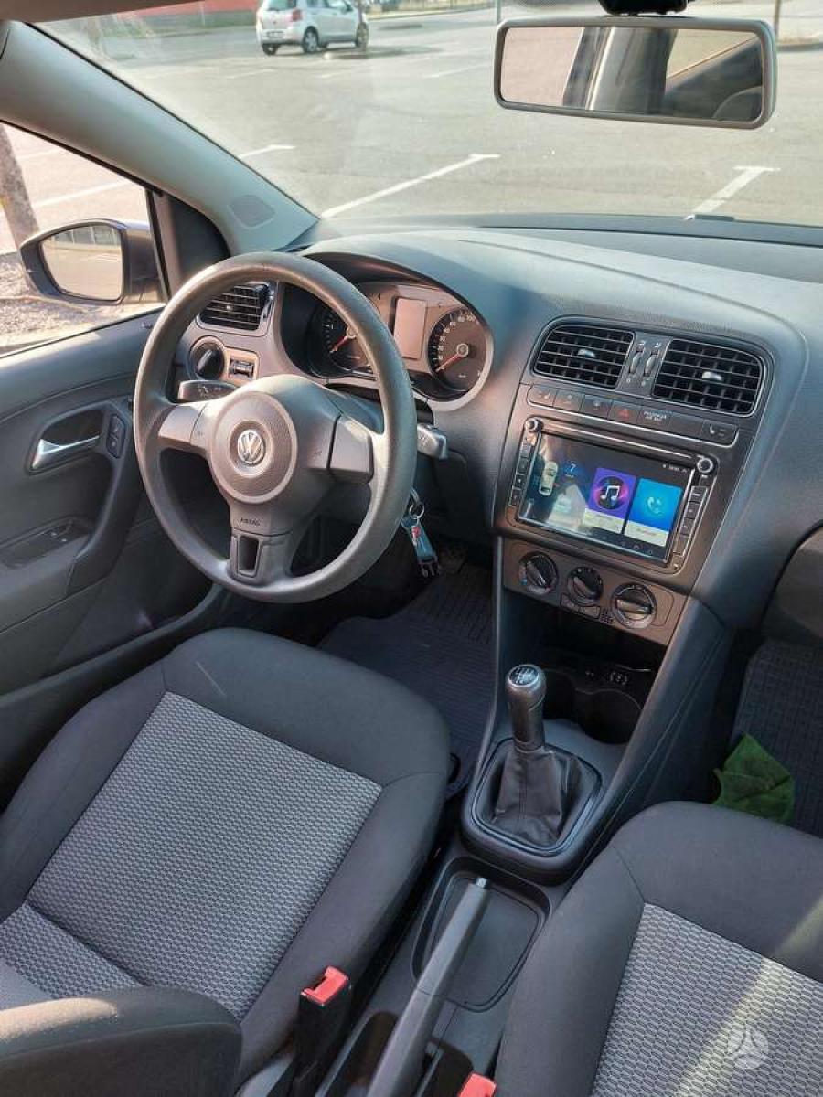 Pelēks Volkswagen Polo 2009 Panevēža, ar dzinēja tilpumu 1.60 L un nobraukumu 260 tūkst. km par 3690 €, foto 18 vietnē AUTOMOTO.COM.LV