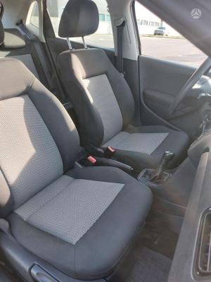 Pelēks Volkswagen Polo 2009 Panevēža, ar dzinēja tilpumu 1.60 L un nobraukumu 260 tūkst. km par 3690 €, foto 19 vietnē AUTOMOTO.COM.LV