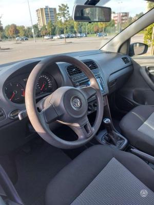 Pelēks Volkswagen Polo 2009 Panevēža, ar dzinēja tilpumu 1.60 L un nobraukumu 260 tūkst. km par 3690 €, foto 24 vietnē AUTOMOTO.COM.LV