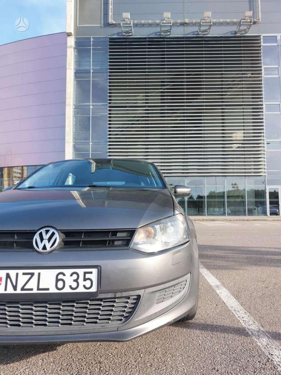 Pelēks Volkswagen Polo 2009 Panevēža, ar dzinēja tilpumu 1.60 L un nobraukumu 260 tūkst. km par 3690 €, foto 26 vietnē AUTOMOTO.COM.LV