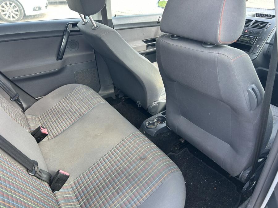 Pelēks Volkswagen Polo 2009 Kauņa, ar dzinēja tilpumu 1.40 L un nobraukumu 268 tūkst. km par 500 €, foto 10 vietnē AUTOMOTO.COM.LV