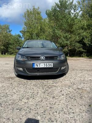 Pelēks Volkswagen Polo 2010 Liepāja, ar dzinēja tilpumu 1.20 L un nobraukumu 233 tūkst. km par 2790 €, foto 5 vietnē AUTOMOTO.COM.LV