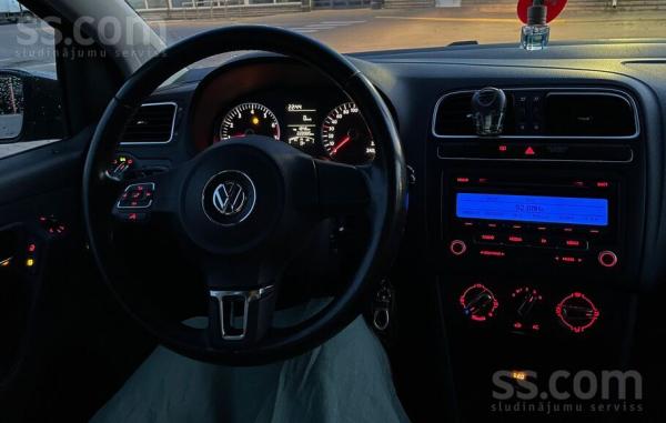 Pelēks Volkswagen Polo 2010 Liepāja, ar dzinēja tilpumu 1.20 L un nobraukumu 233 tūkst. km par 2790 €, foto 6 vietnē AUTOMOTO.COM.LV