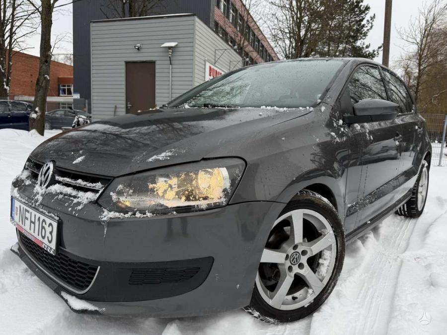 Pelēks Volkswagen Polo 2010 Kauņa, ar dzinēja tilpumu 1.60 L un nobraukumu 273 tūkst. km par 4650 €, foto 10 vietnē AUTOMOTO.COM.LV