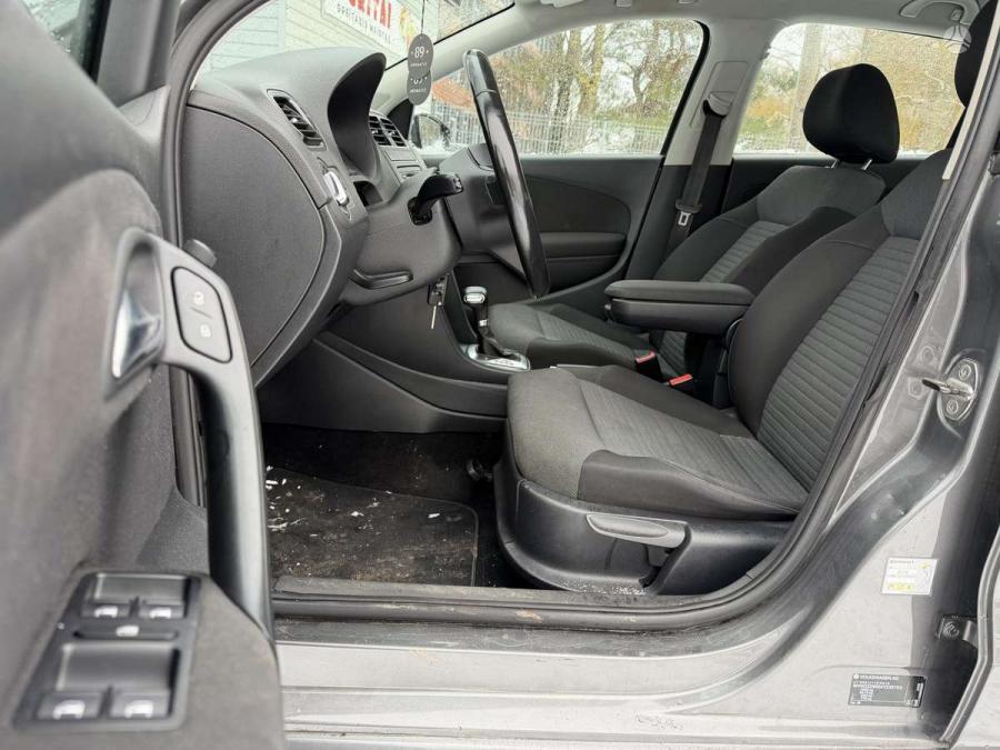 Pelēks Volkswagen Polo 2010 Kauņa, ar dzinēja tilpumu 1.60 L un nobraukumu 273 tūkst. km par 4650 €, foto 14 vietnē AUTOMOTO.COM.LV