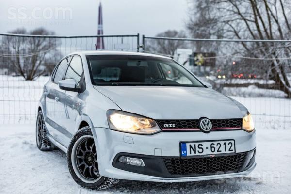 Grey Volkswagen Polo 2010 in Riga, with an engine capacity of 1.60 L and mileage of 213 thousand km for 4190 €, photo 2 on AUTOMOTO.COM.LV