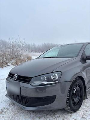 Pelēks Volkswagen Polo 2010 Šauļi, ar dzinēja tilpumu 1.60 L un nobraukumu 366 tūkst. km par 2500 €, foto 5 vietnē AUTOMOTO.COM.LV