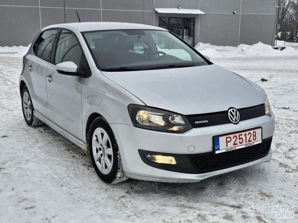 Grey Volkswagen Polo 2010 in Ariogala, with an engine capacity of 1.20 L and mileage of 200 thousand km for 4200 €, photo 5 on AUTOMOTO.COM.LV