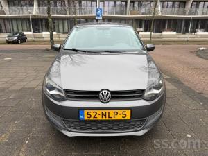 Grey Volkswagen Polo 2010 in Cesis, with an engine capacity of 1.40 L and mileage of 0 thousand km for 5990 €, photo 3 on AUTOMOTO.COM.LV