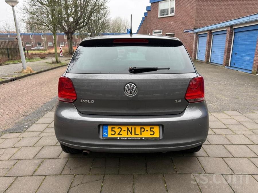 Grey Volkswagen Polo 2010 in Cesis, with an engine capacity of 1.40 L and mileage of 0 thousand km for 5990 €, photo 7 on AUTOMOTO.COM.LV
