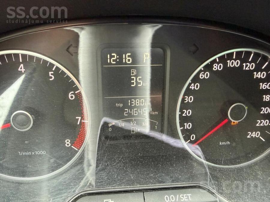Grey Volkswagen Polo 2010 in Cesis, with an engine capacity of 1.40 L and mileage of 0 thousand km for 5990 €, photo 12 on AUTOMOTO.COM.LV