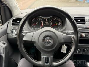 Grey Volkswagen Polo 2010 in Cesis, with an engine capacity of 1.40 L and mileage of 0 thousand km for 5990 €, photo 15 on AUTOMOTO.COM.LV