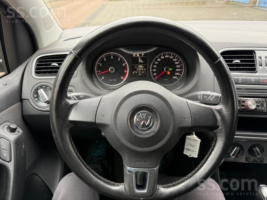 Grey Volkswagen Polo 2010 in Cesis, with an engine capacity of 1.40 L and mileage of 0 thousand km for 5990 €, photo 15 on AUTOMOTO.COM.LV