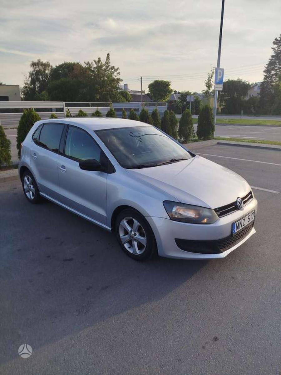 Grey Volkswagen Polo 2010 in Kaunas, with an engine capacity of 1.20 L and mileage of 175 thousand km for 2700 €, photo 1 on AUTOMOTO.COM.LV