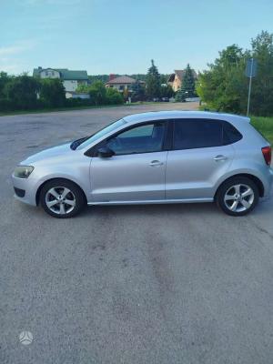 Grey Volkswagen Polo 2010 in Kaunas, with an engine capacity of 1.20 L and mileage of 175 thousand km for 2700 €, photo 5 on AUTOMOTO.COM.LV
