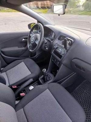 Grey Volkswagen Polo 2010 in Kaunas, with an engine capacity of 1.20 L and mileage of 175 thousand km for 2700 €, photo 12 on AUTOMOTO.COM.LV