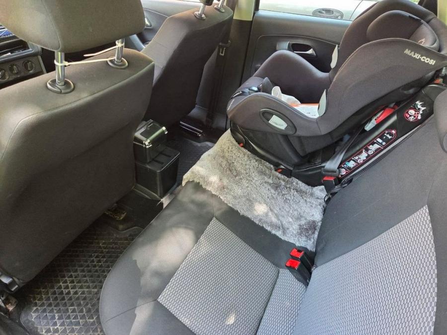 Серый Фольксваген Поло 2010 в Таллин, объемом двигателя 1.20 л и пробегом 136 тыс. км за 3000 €, фото 28 на AUTOMOTO.COM.LV