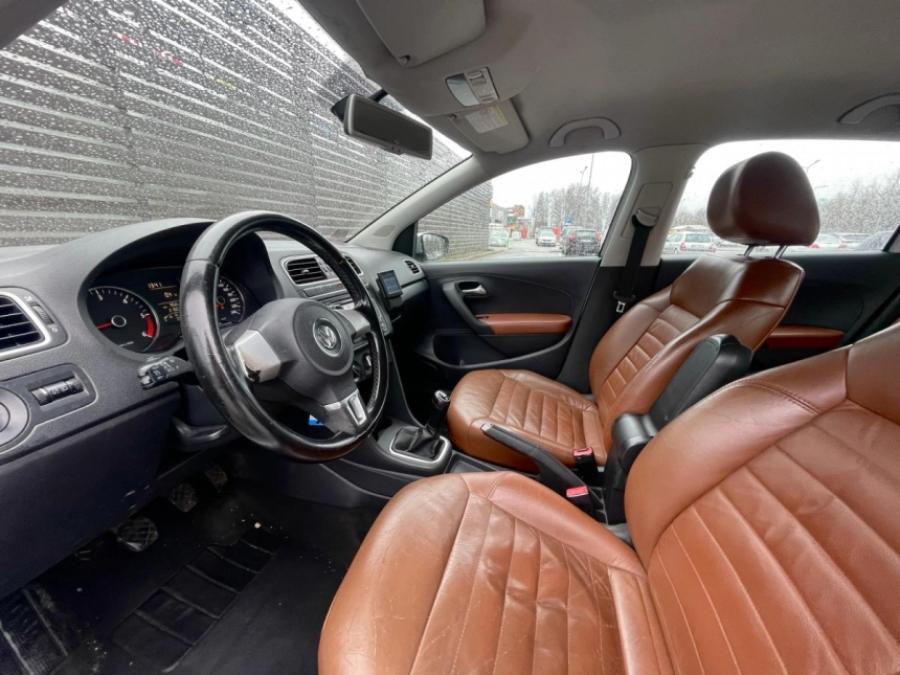 Pelēks Volkswagen Polo 2010 Rīga, ar dzinēja tilpumu 1.20 L un nobraukumu 0 tūkst. km par 4500 €, foto 8 vietnē AUTOMOTO.COM.LV