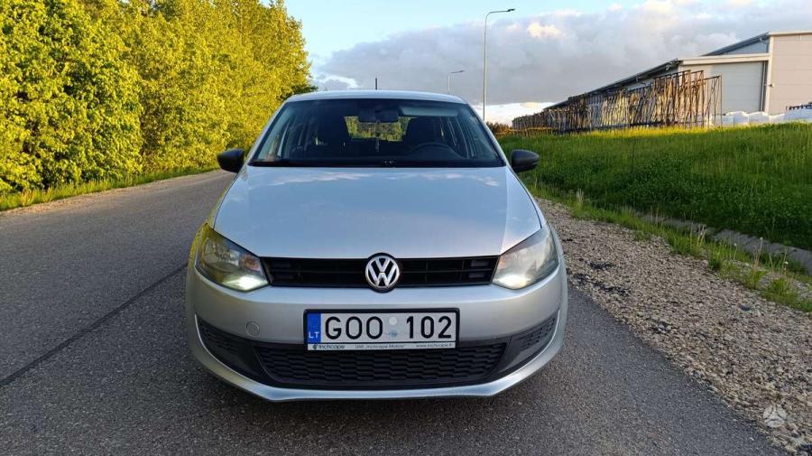 Pelēks Volkswagen Polo 2010 Viļņa, ar dzinēja tilpumu 1.60 L un nobraukumu 333 tūkst. km par 3000 €, foto 6 vietnē AUTOMOTO.COM.LV