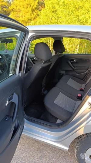Pelēks Volkswagen Polo 2010 Viļņa, ar dzinēja tilpumu 1.60 L un nobraukumu 333 tūkst. km par 3000 €, foto 14 vietnē AUTOMOTO.COM.LV